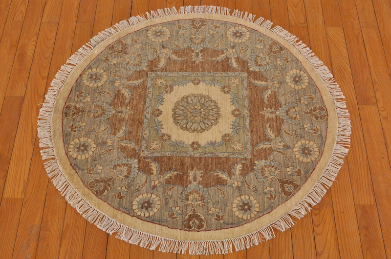 Bunyaad Hand-knotted Rugs \ Rug Details