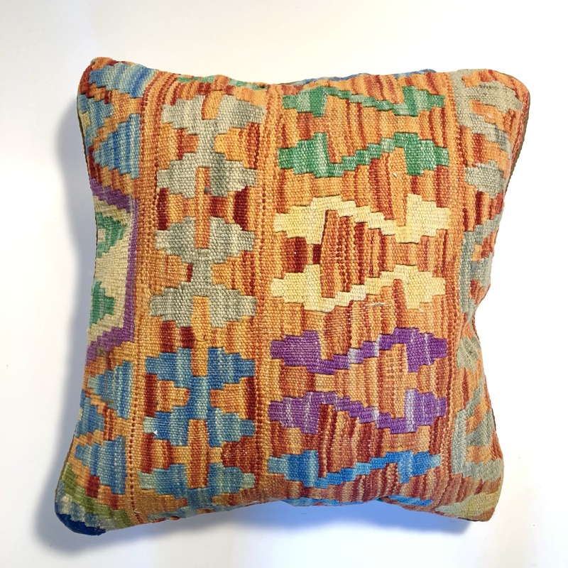 Bunyaad Hand-knotted Rugs \ Rug Details