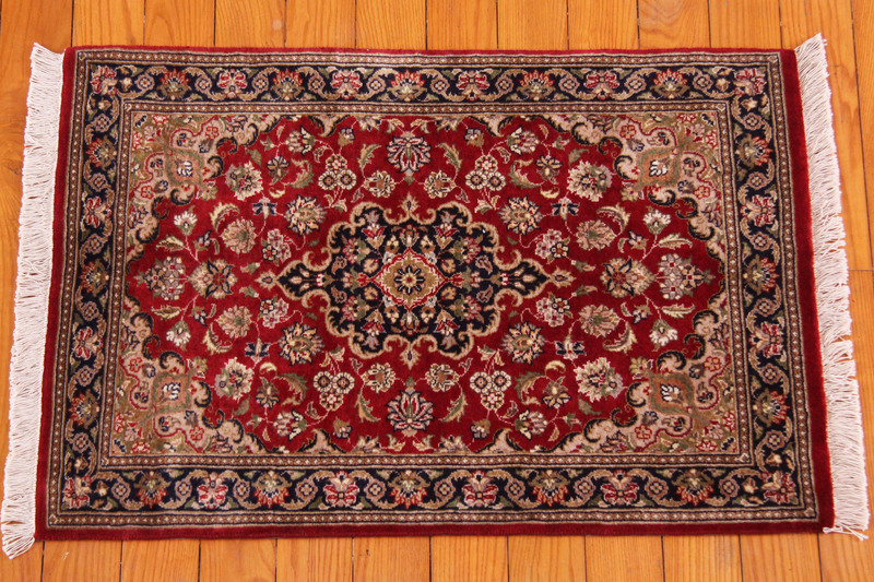 Bunyaad Hand-knotted Rugs \ Rug Details